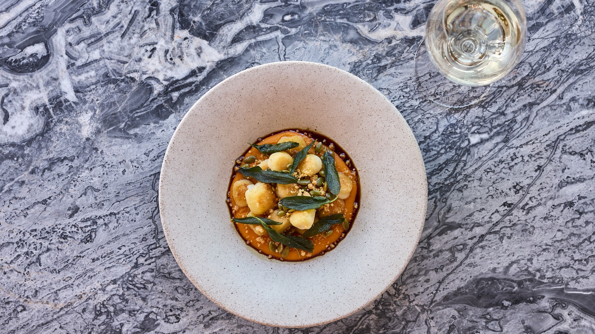 STILTS LETS DO LUNCH LUNCH ON STILTS DINE 2025OFFERPHOTOGRAPHY